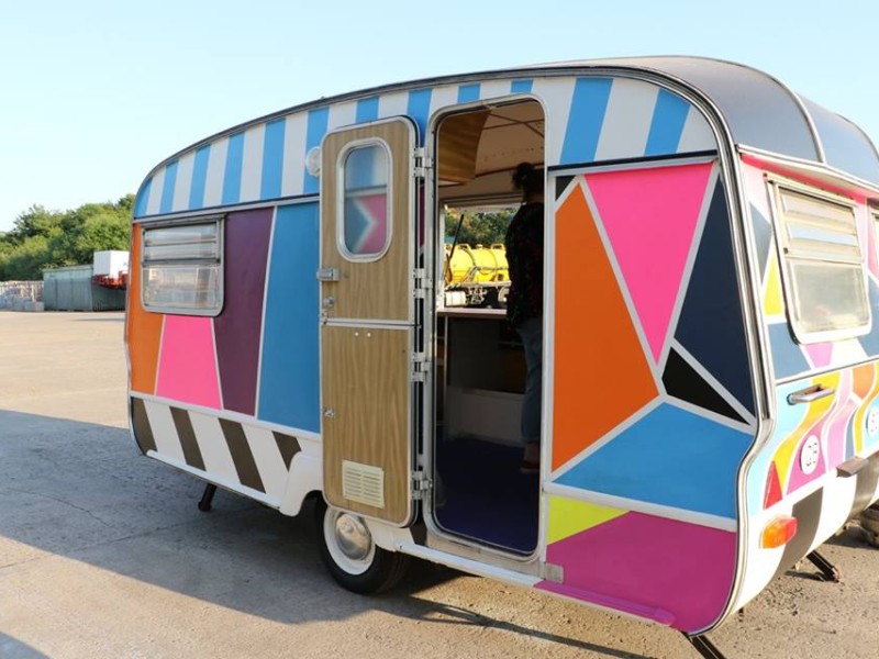 CAVAVAN ON TOUR | FOOD FEATURE - Buzz Magazine