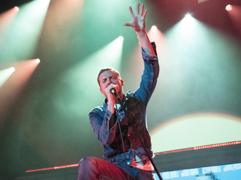 Kaiser Chiefs live review: knocking out throwback hits in Cardiff