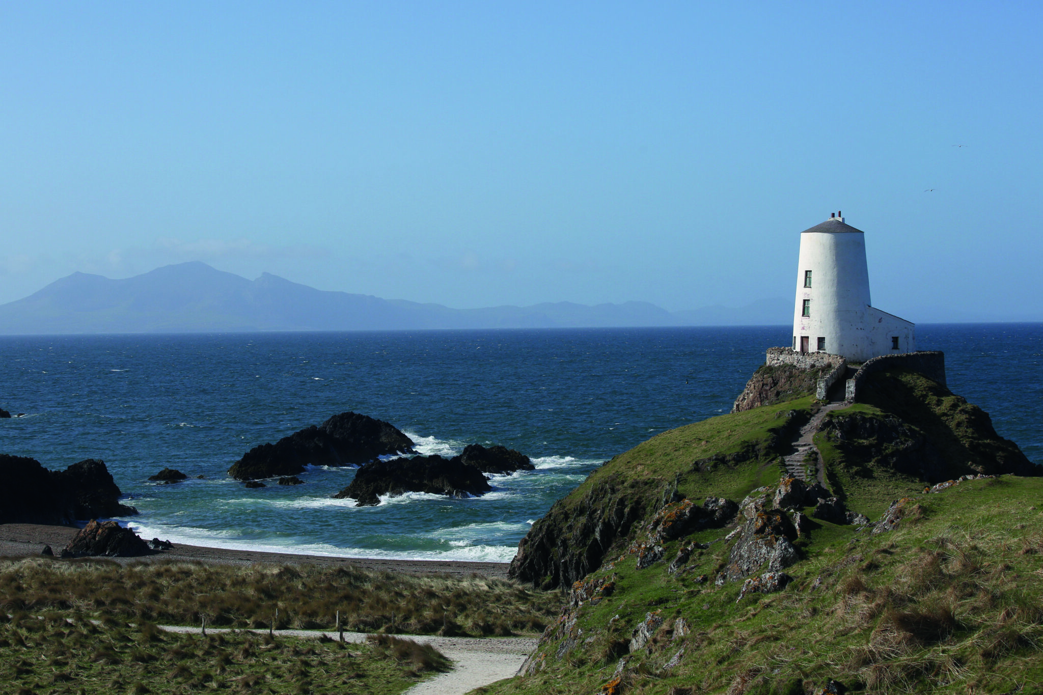 Best romantic walks in Wales & Bristol this Valentine's Day