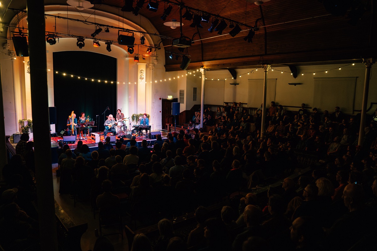 Richard Dawson & Me Lost Me in live Cardiff: modernist folk