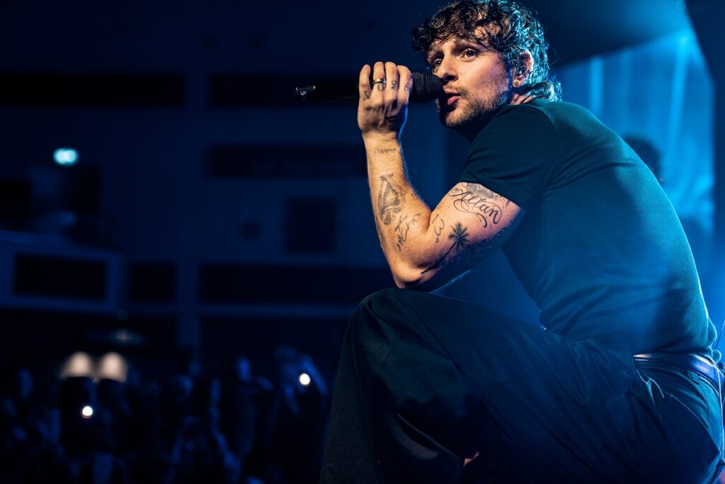 Tom Grennan grabs Cardiff’s Full Attention on his return to the city