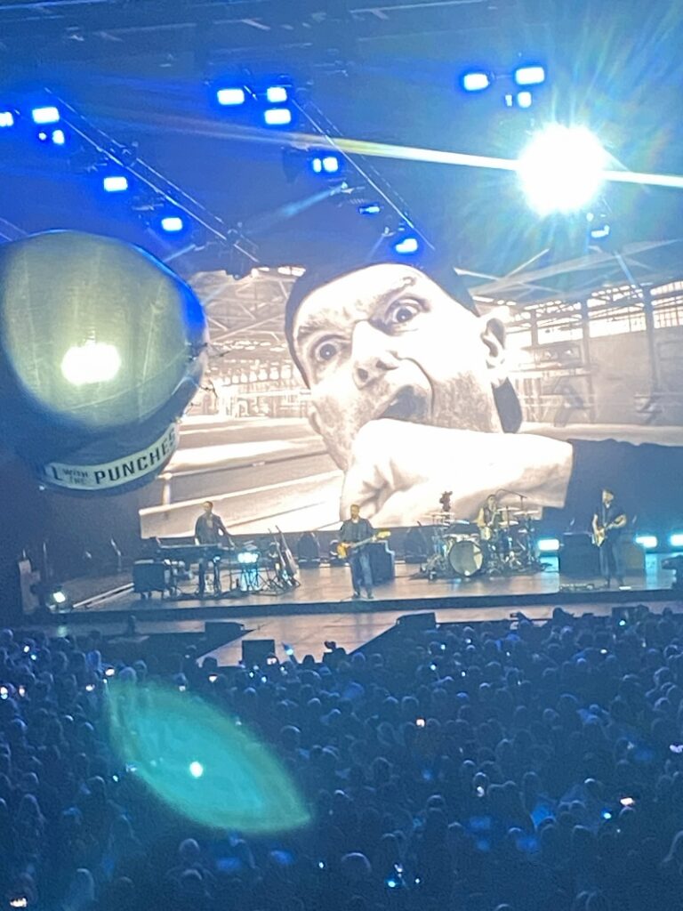 Rock'n'roll simplicity meets arena bells'n'whistles: Bryan Adams live